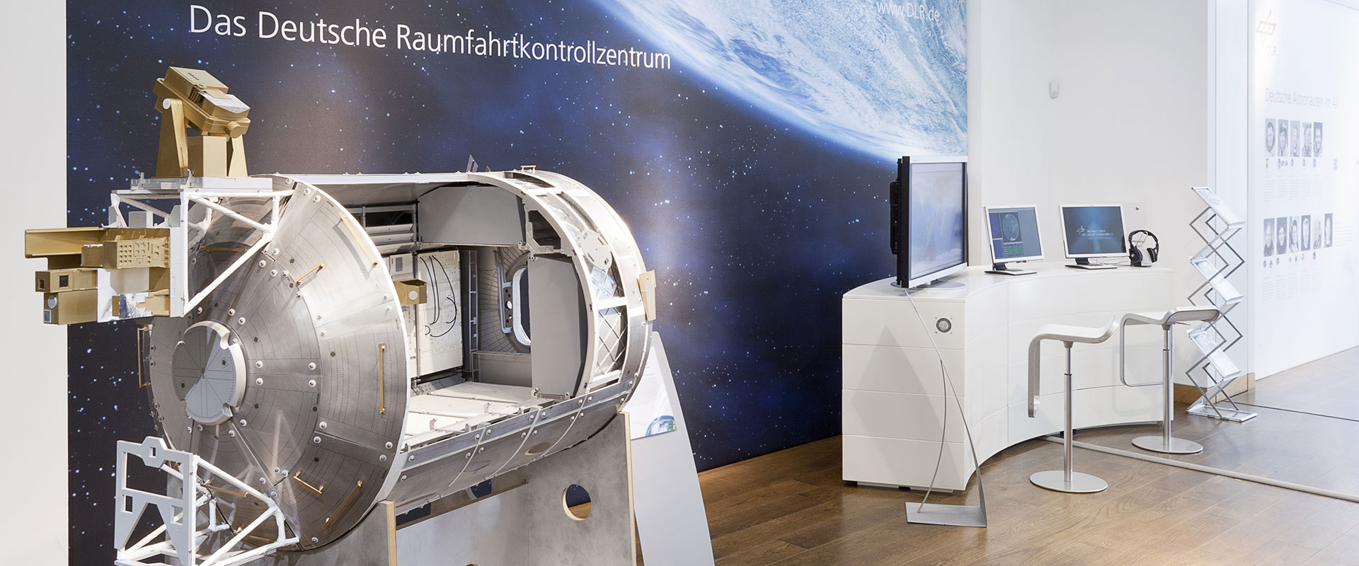 Deutschland im All | Deutsches Zentrum für Luft- und Raumfahrt e. V ...